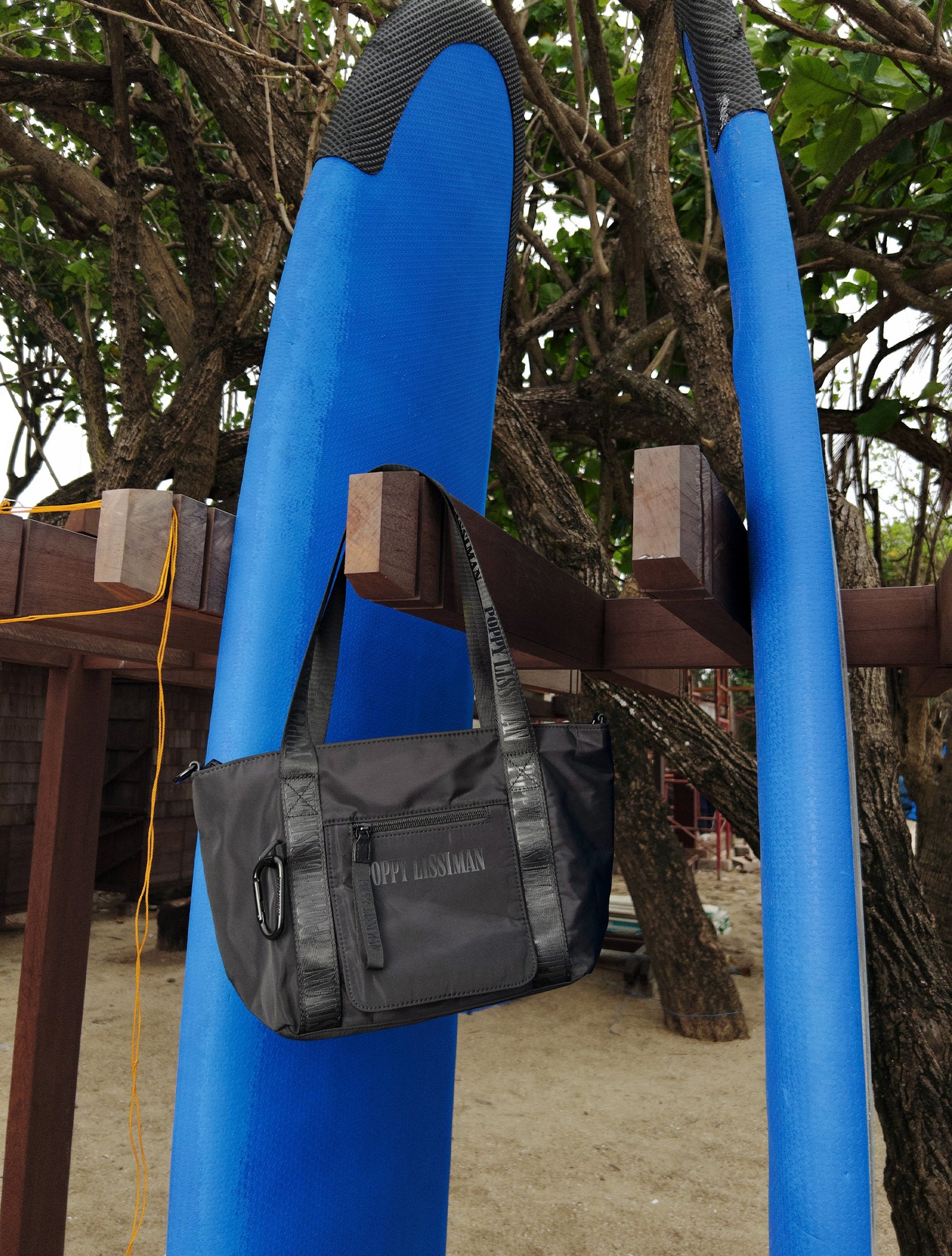 Skutty Flap Small Tote - Black – Poppy Lissiman